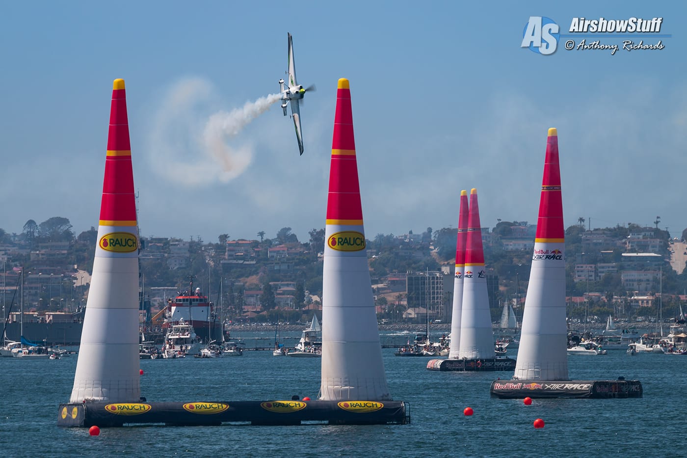 Red Bull Air Race: San Diego - Muroya Emerges Victorious In 2017 ...